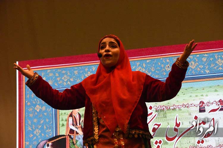 Golden statue of UNESCO to Kamand Kaviani for Shahnameh recitation ...