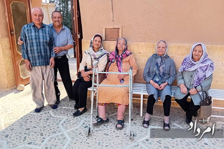 Parvaresh Residents Visit Seti Pir Shrine - Amordadnews